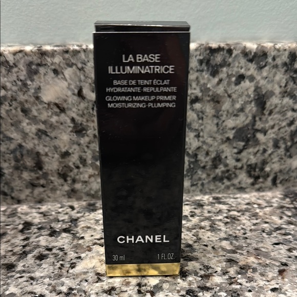 CHANEL | Makeup | Chanel La Base Illuminatrice Primer | Poshmark